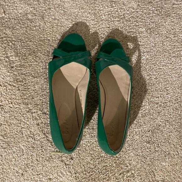 Border | Shoes | Border Womens Size 39 Emerald Green Patent Leather ...